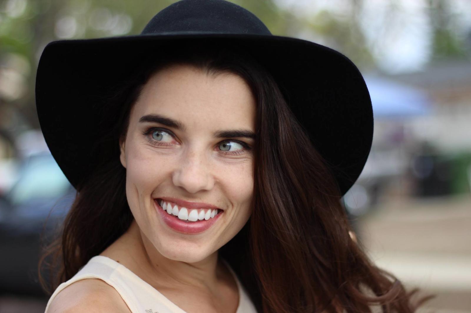 Music Video: Kris Angelis – Kevin Bacon – POParazzi – Music, TV, and ...